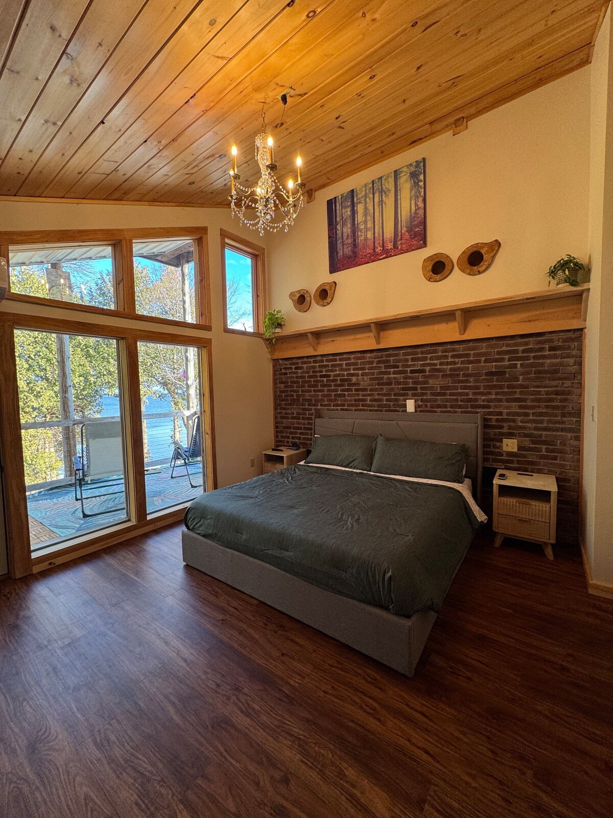 Loon Landing：ユニークな湖畔の宿泊先 - Airbnb