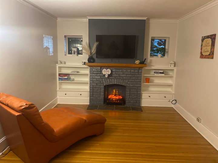 Airport Ambiance -  Near Uofr/rit/airport - Rochester, NY