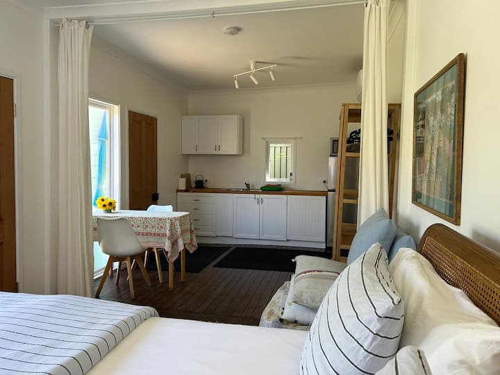 Cute Beach Cottage - 300m To Beach And Great Cafés - フリマントル