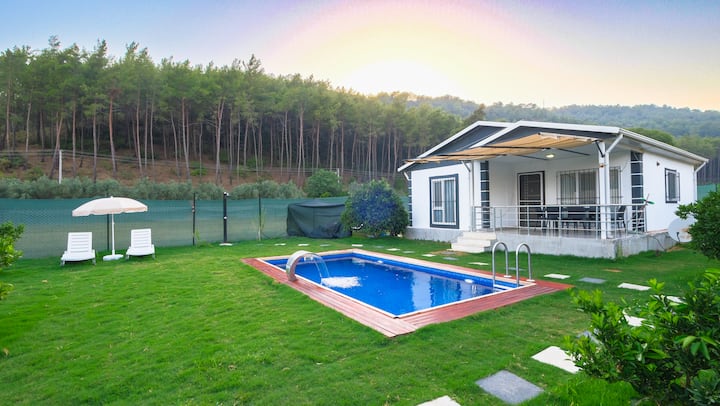 Göcek İNlice'de Denize 700 Metre Mesafede Villa - Göcek