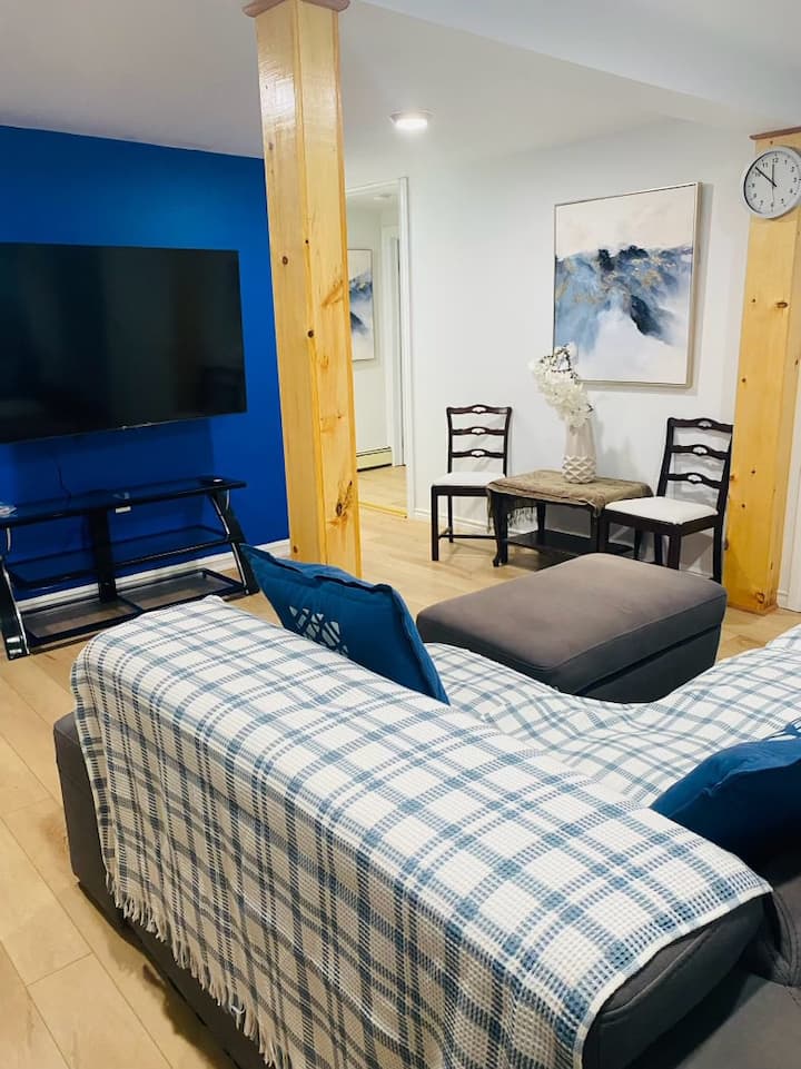 2 Bedroom Cozy Apartment - Kentville