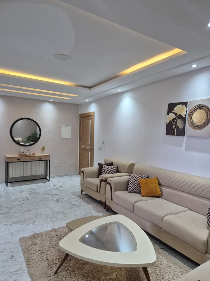 Magnifique Appartement S+2 Vue Latérale Sur La Mer - Monastir