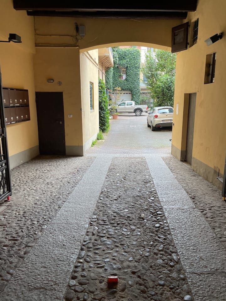 [Orfeo Lodge] Parcheggio Gratuito - Bologna