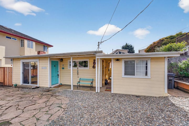 Delightful Home Steps To Sand - Capitola, CA