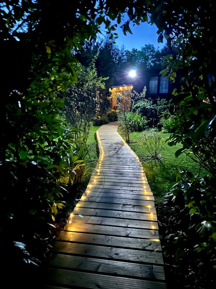 Cosy Shack - Dorking