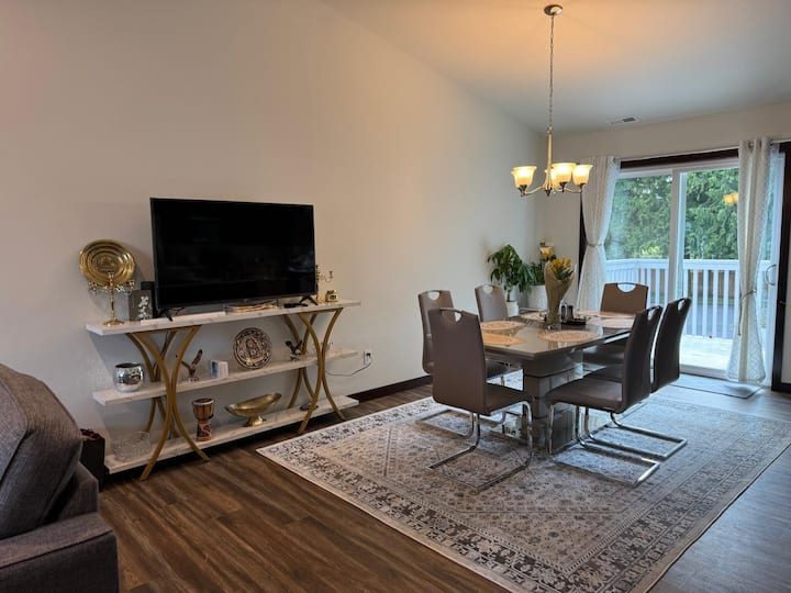 Charming Cozy Heaven For All!ì - Everett, WA