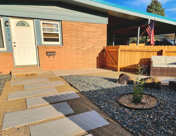 Short Place Getaway: Full Of Comfort & Charm - Laramie, WY