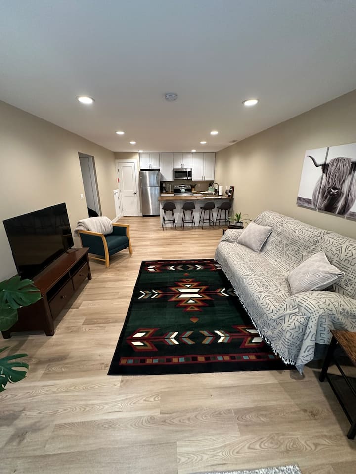 Private 2 Bedroom Near Downtown Kalispell! - Kalispell, MT