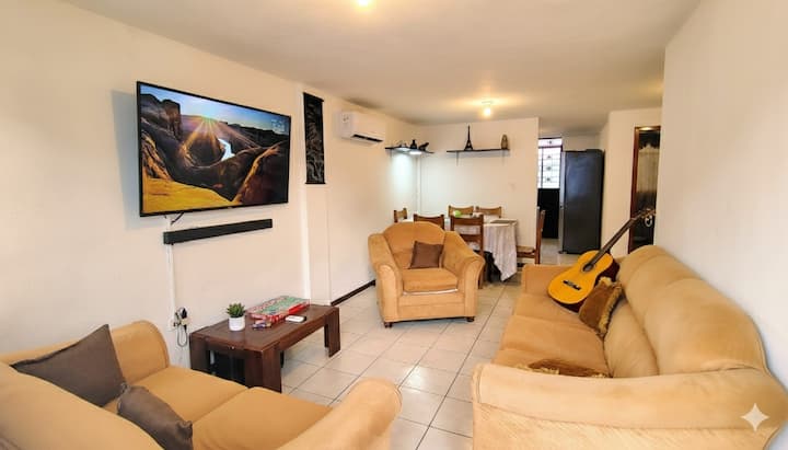 Cozy Full House With Private Jacuzzi - Quito