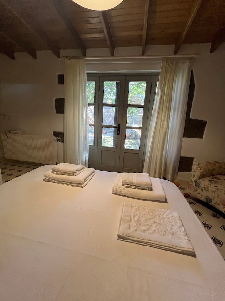 ÇInili Oda Ve Size ÖZel Bahçe - Assos