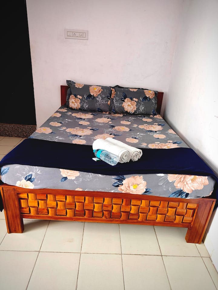 Yogi Home Stay 1st Floor - Mahabalipuram