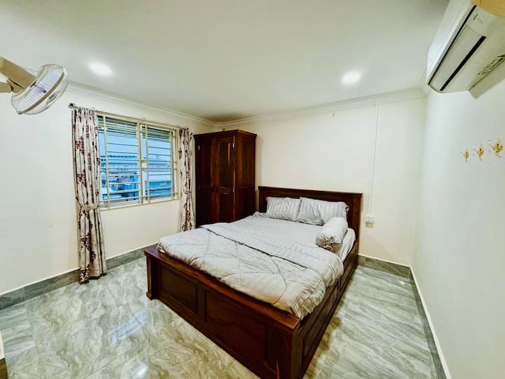 We Welcome All Guests! - Phnom Penh