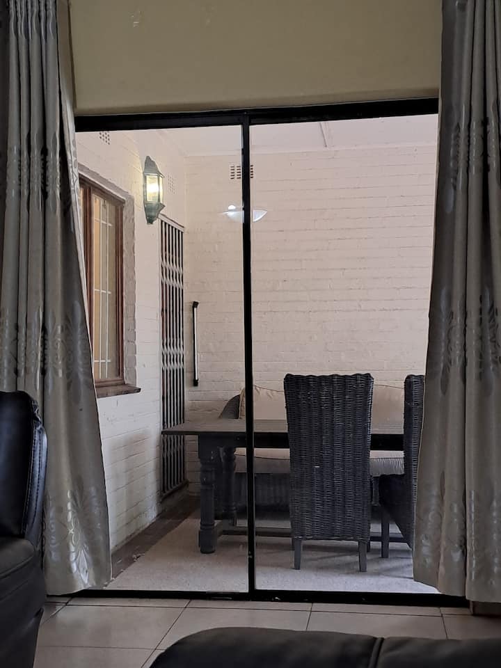 3 Bedroom House In Very Secure Area - Pinetown