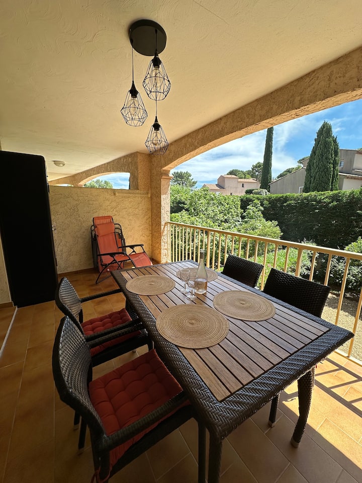 Superbe Appartement Terrasse Couverte Ss Vis à Vis - Sainte-Maxime