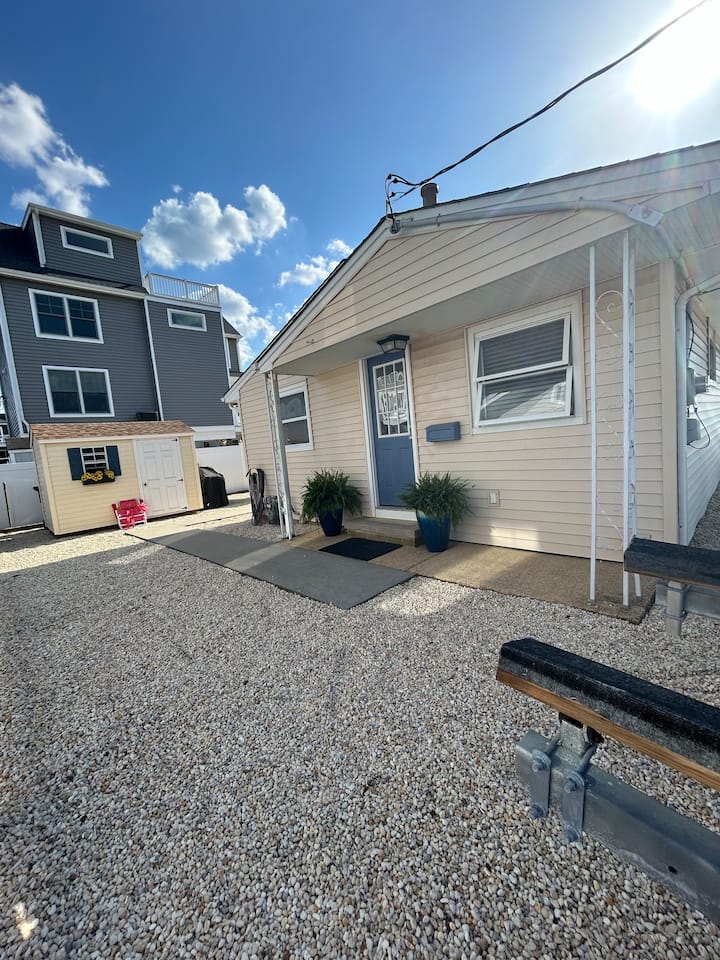 Bungalow By The Sea - Lavallette, NJ