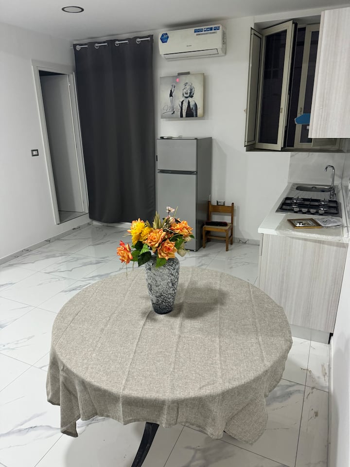 Brand New Luxury Flat In Center - Nápoles
