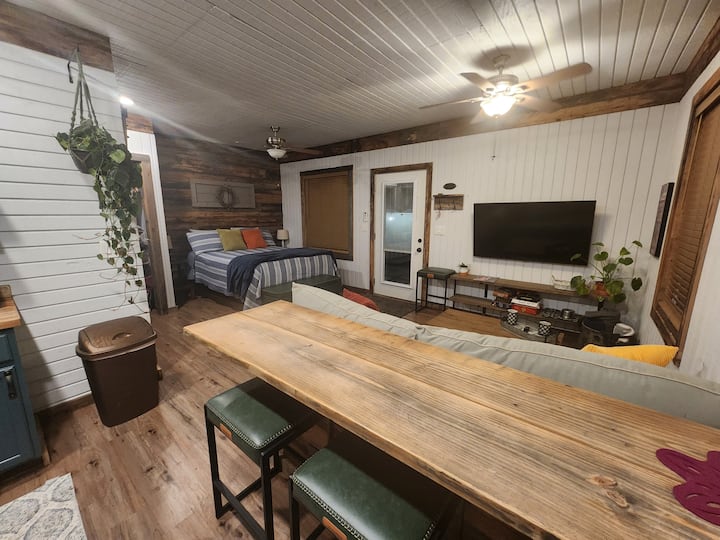 Rustic Guesthouse: Pet Friendly! - Tennessee