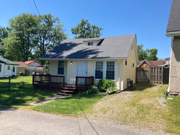 Loomis House - Crystal Beach
