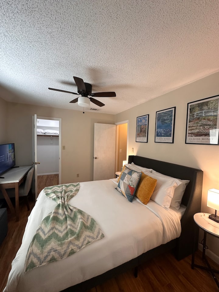 Cozy 1br Getaway, Home Vibes In Orlando W/ Parking - Ocoee, FL