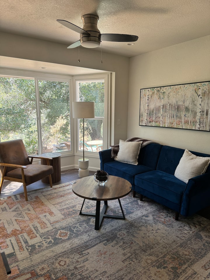 Serene Guesthouse With Views - Shasta, CA