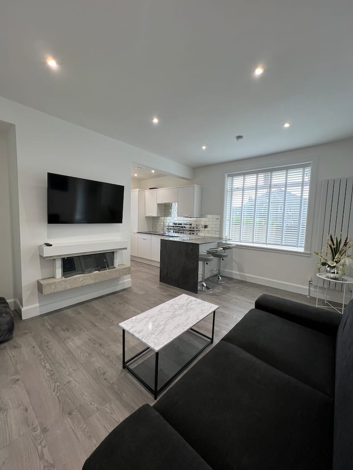 Modern Clean & Convenient - Édimbourg