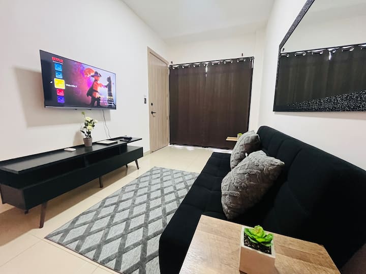 Departamento Con Patio A 10min Consulado Americano - Guayaquil