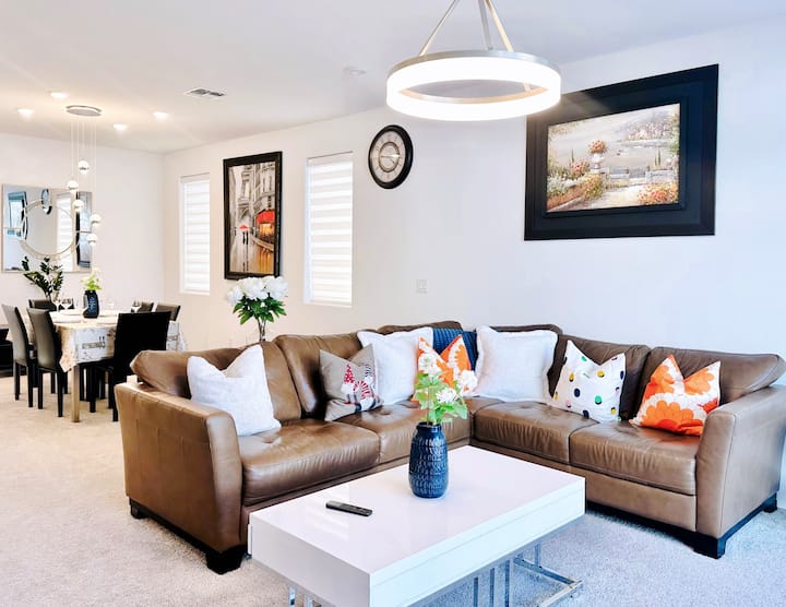 New Home 6 Beds Luxurious & Spacious 3000sf - ラス・ベガス・ストリップ, NV