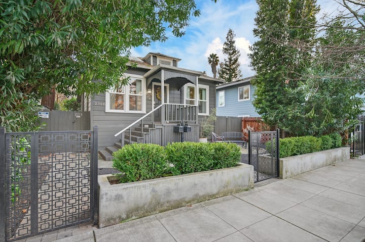 Boulevard Park Bungalow: Walk To Dining &Nightlife - Sacramento