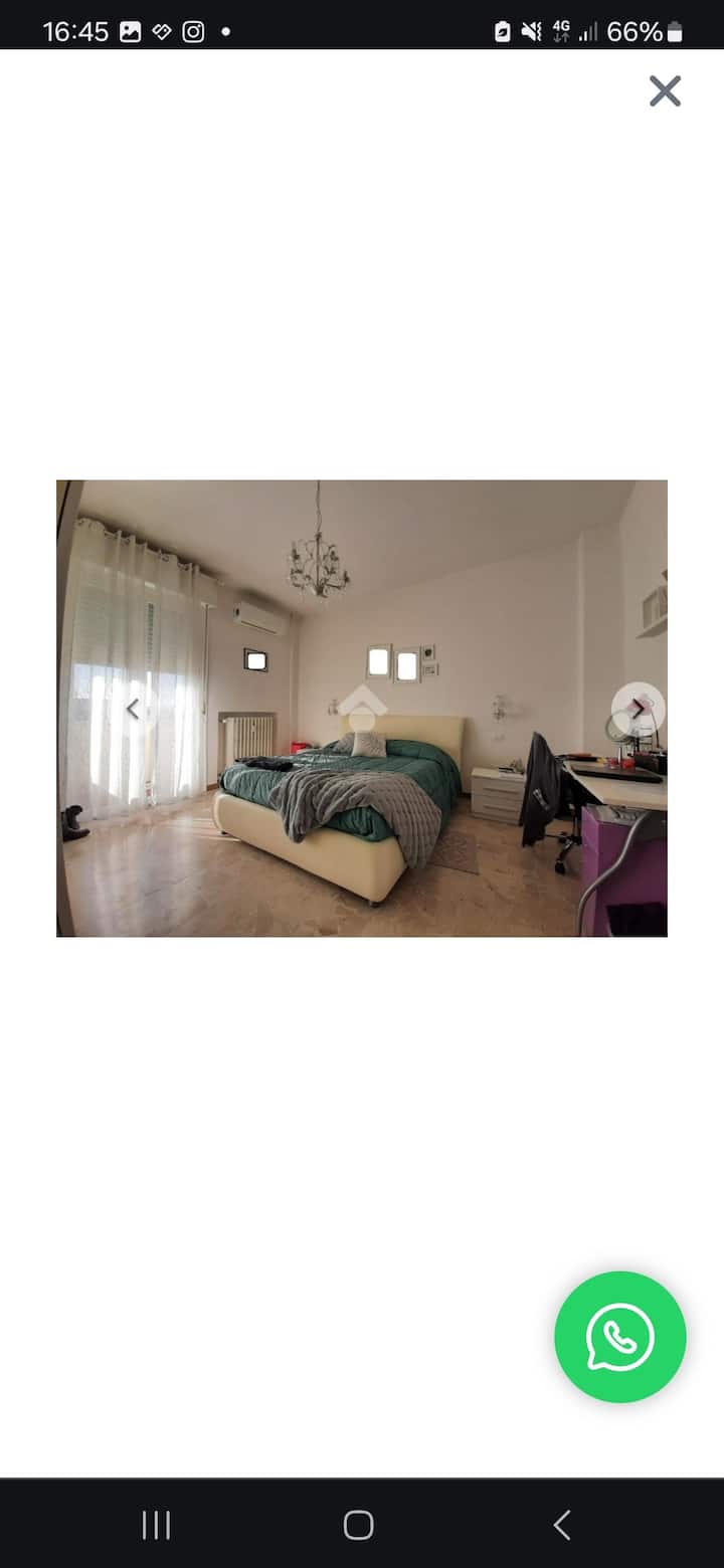 La Vacanza A Pesaro - Pesaro