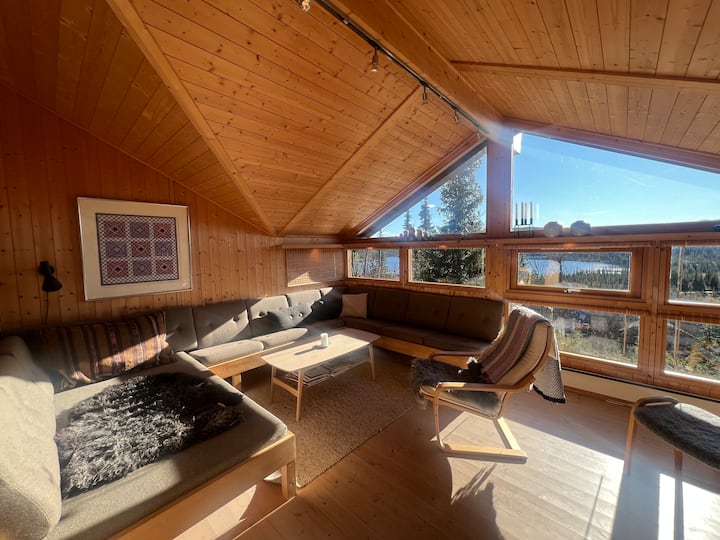 Lys Og Romslig Hytte I Valdres - Norway