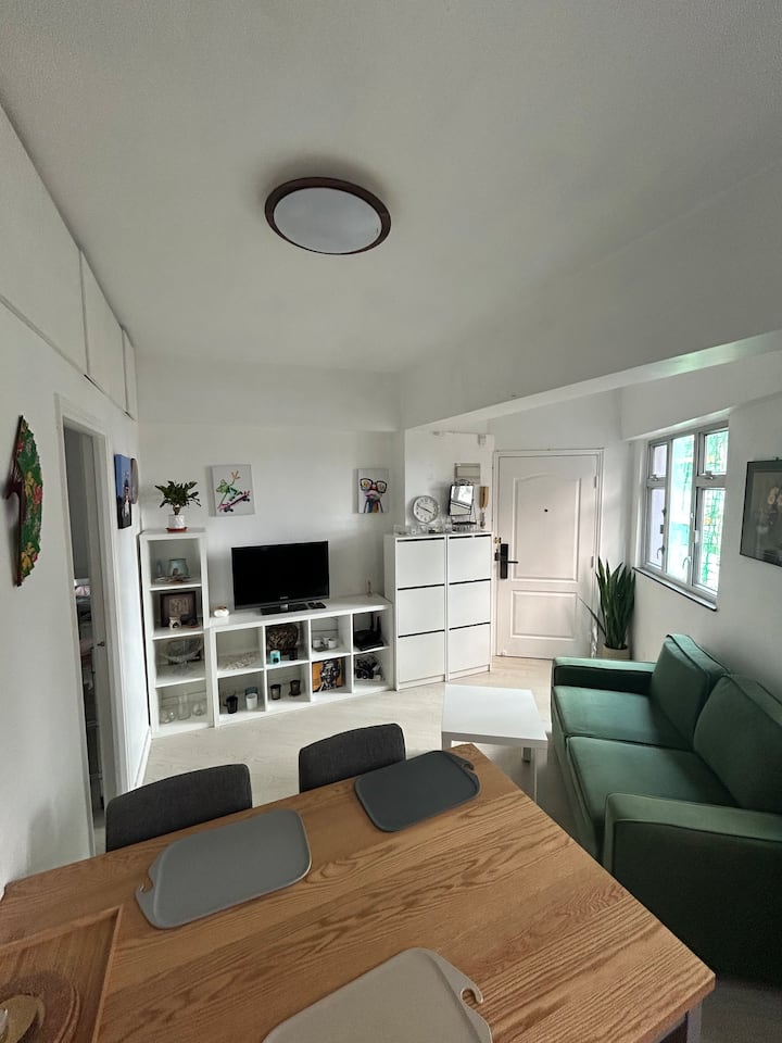 Charming Flat/central Location - Tsim Sha Tsui