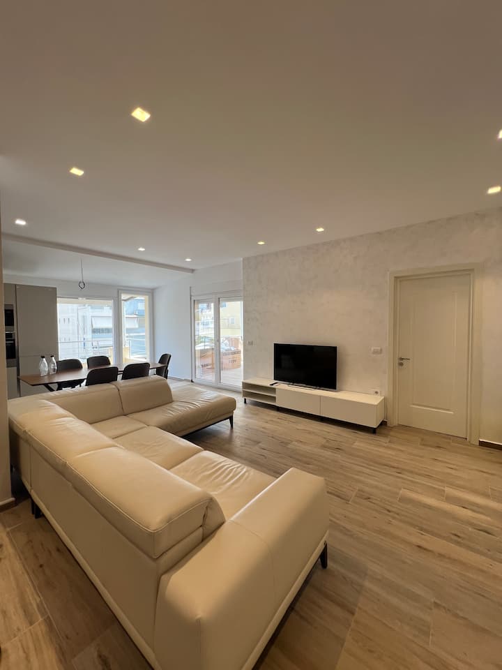 Beach Front 2br/apartment - Albania