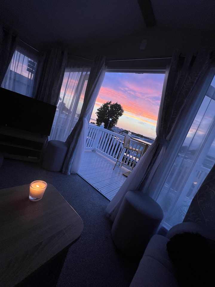 Our Weymouth Getaway - 3 Bed Static With Sea Views - Weymouth