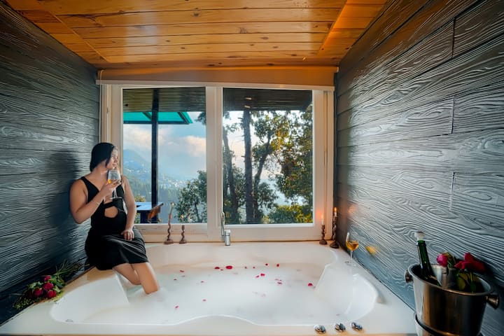The Pelican - Cottage With Private Indoor Jacuzzi - Mussoorie
