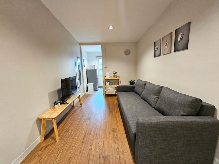 Compact Room For 4 @ Phayathai/pratunam/400m Bts - Dusit District