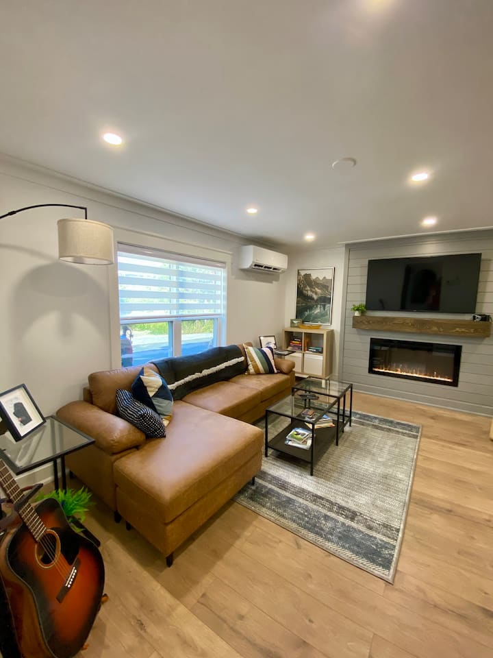 Modern 2 Bedrooms In Downtown St. John's - 聖約翰