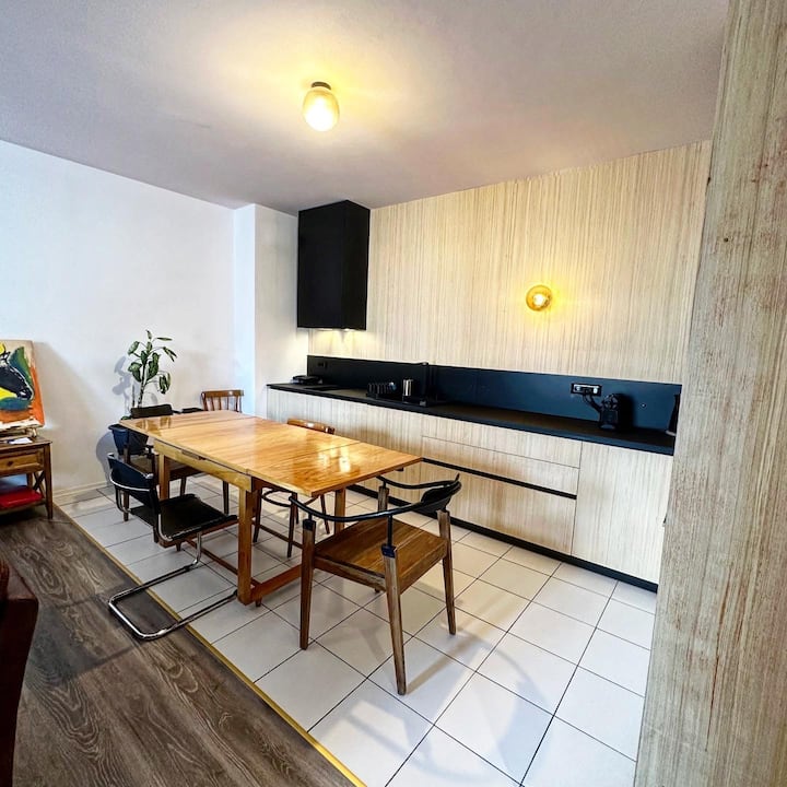 Bright Modern Designer Apartment - Tirana