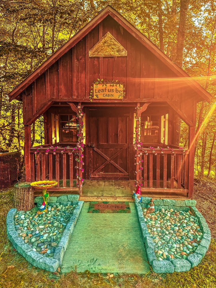 Fern Hill Retreat - Private Glamping & Swim Pond! - 벨몬트