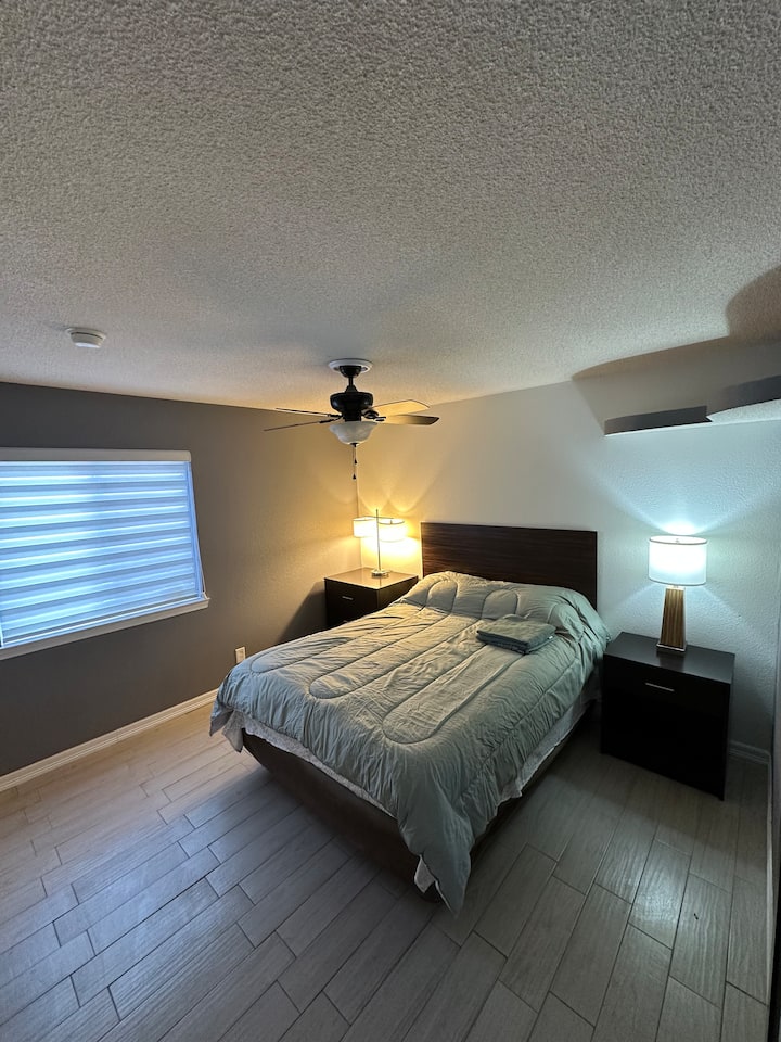 Aithana Gray - El Paso, TX