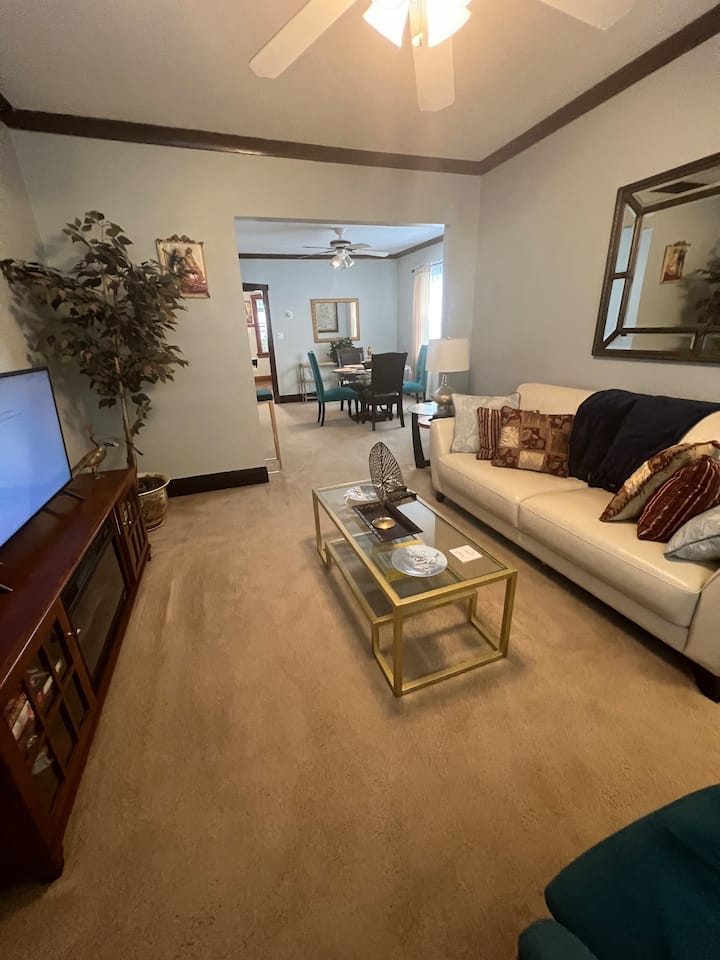 Luxcomfy Urban Escape Dtwn&airpt - Niles, IL