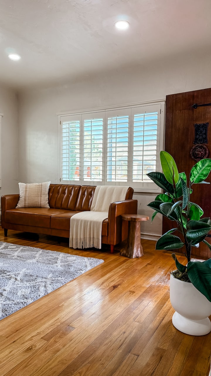 Home In Central El Paso | Utep | Hospitals - El Paso, TX