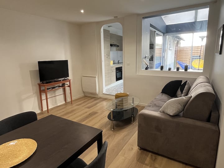 La Halte Rémoise / Proche Centre Avec Terrasse - ibis budget Reims Thillois