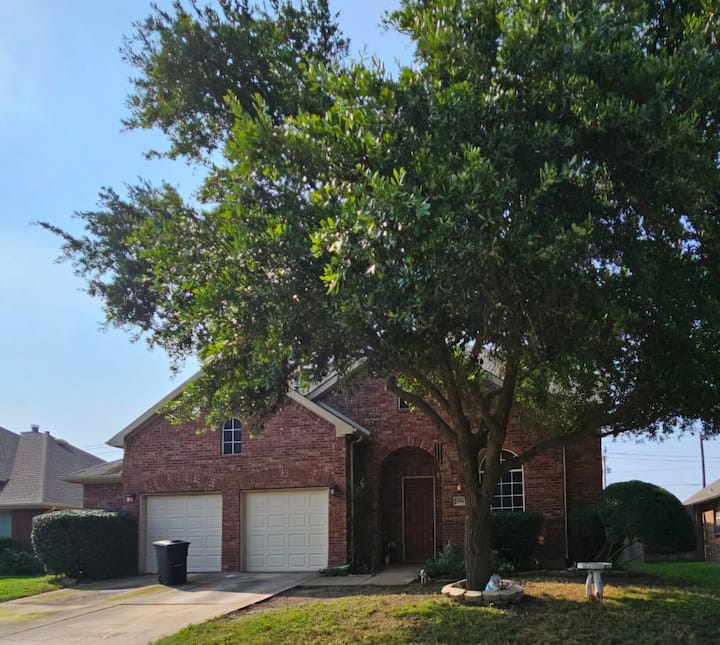 Beautiful 4bdrm, 3.5 Ba - Mansfield, TX