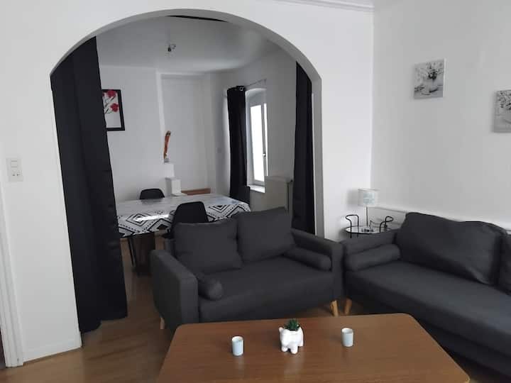 Appartement F3 Au Centre-ville - Mirecourt
