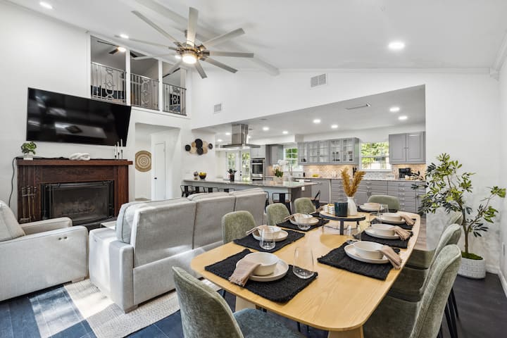 Multi-level Luxury Modern Design-walk To Uf! - Gainesville, FL