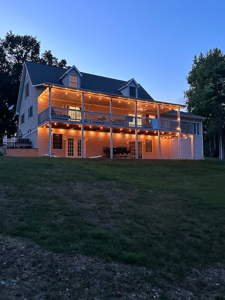 Carolina Cove - Smith Mountain Lake, VA