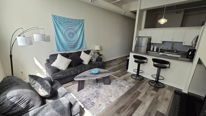Affluent 1 Bed In Heart Of Indy With Free Parking - Mile Square - Downtown - Indianapolis