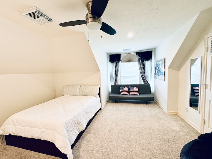 Spacious Private Room Near Rice University And Tmc - Houston, TX