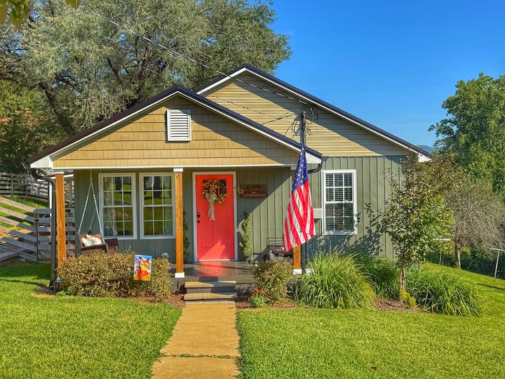 Springtime In East Tennessee! Close To Eastman - Natural Tunnel State Park, Duffield