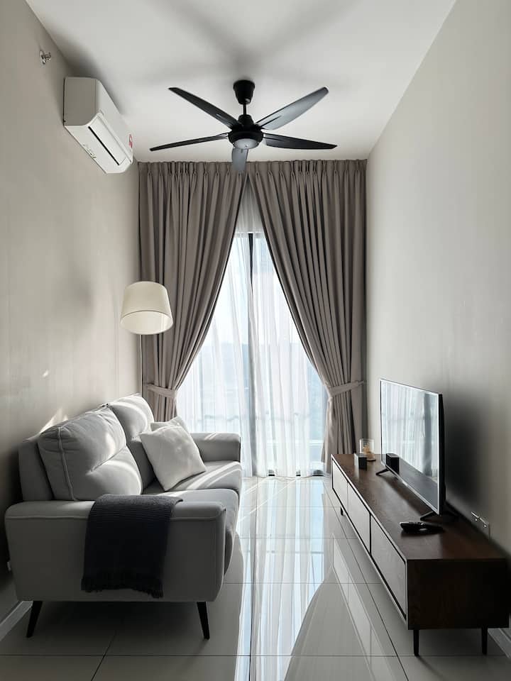 1br Spacious Suite @ Glenmarie - Subang Jaya